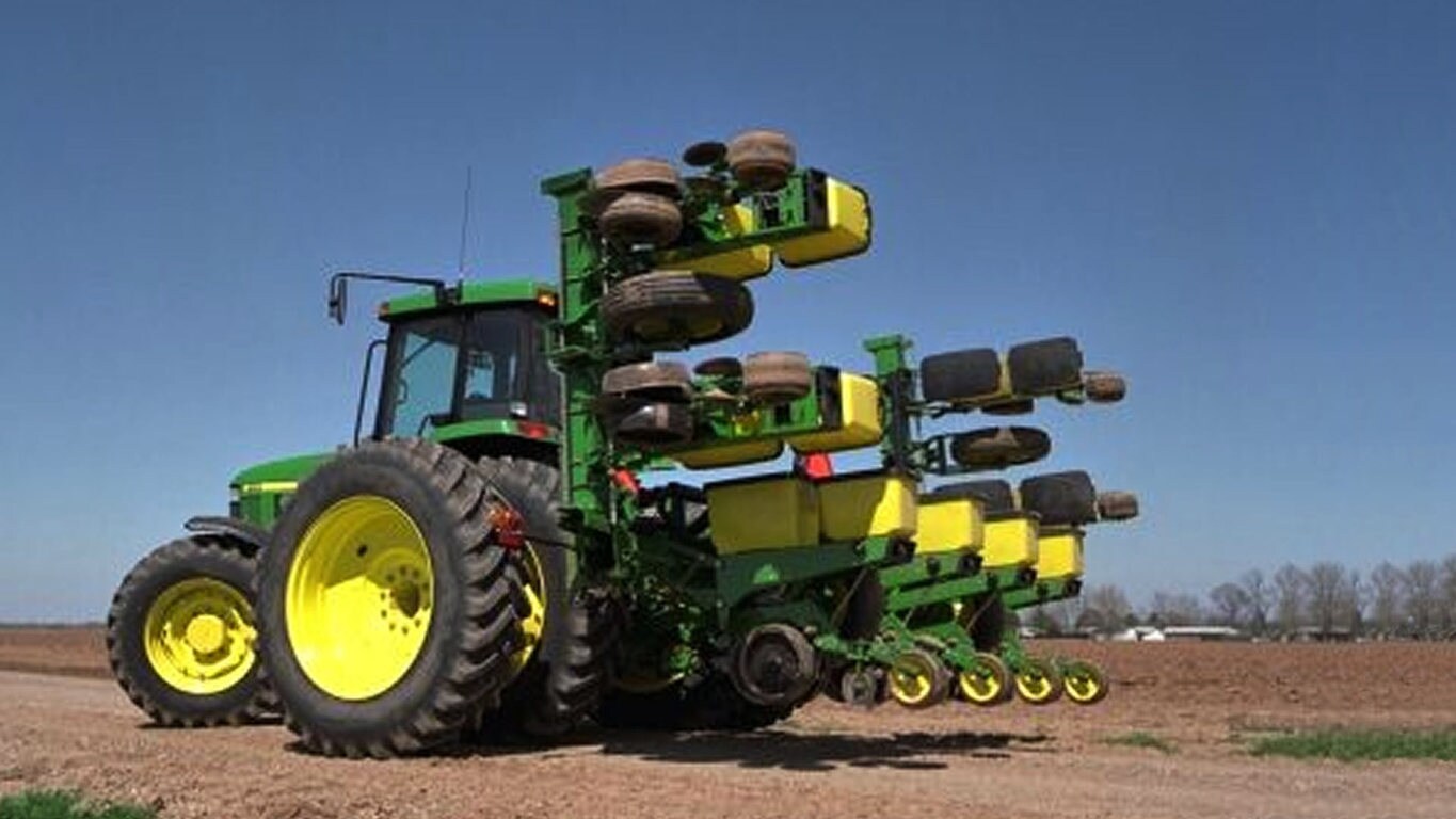 New John Deere Tractors Pulling Planters